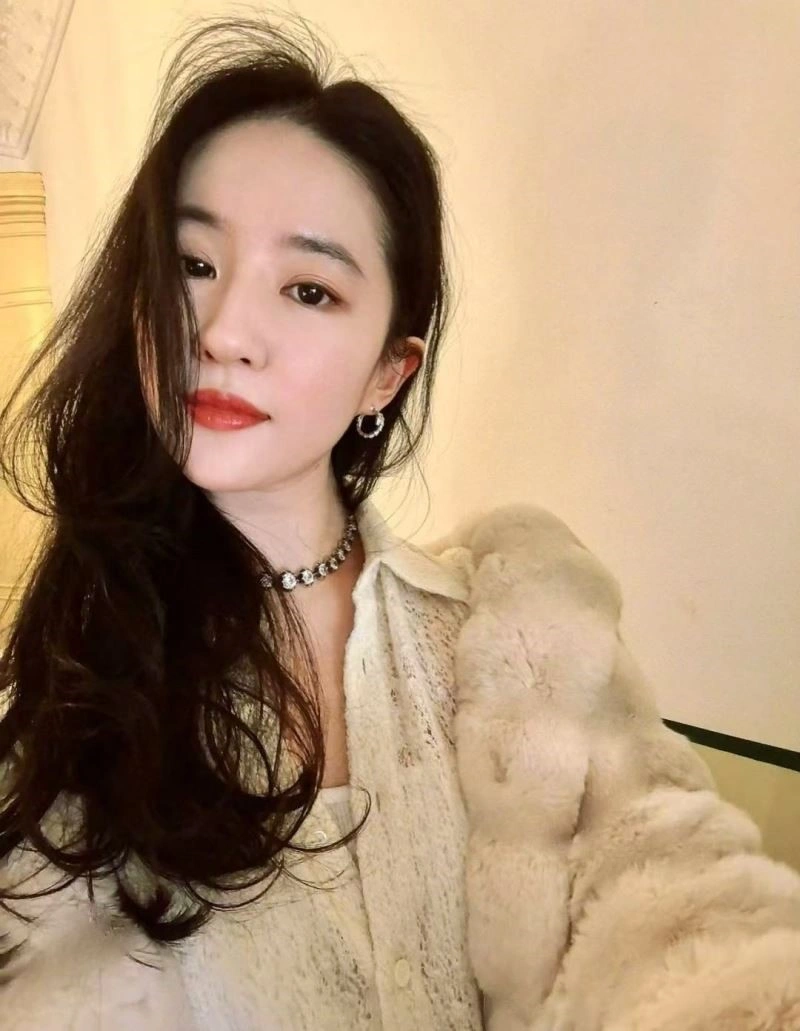 Accurate model Bvlgari Earrings