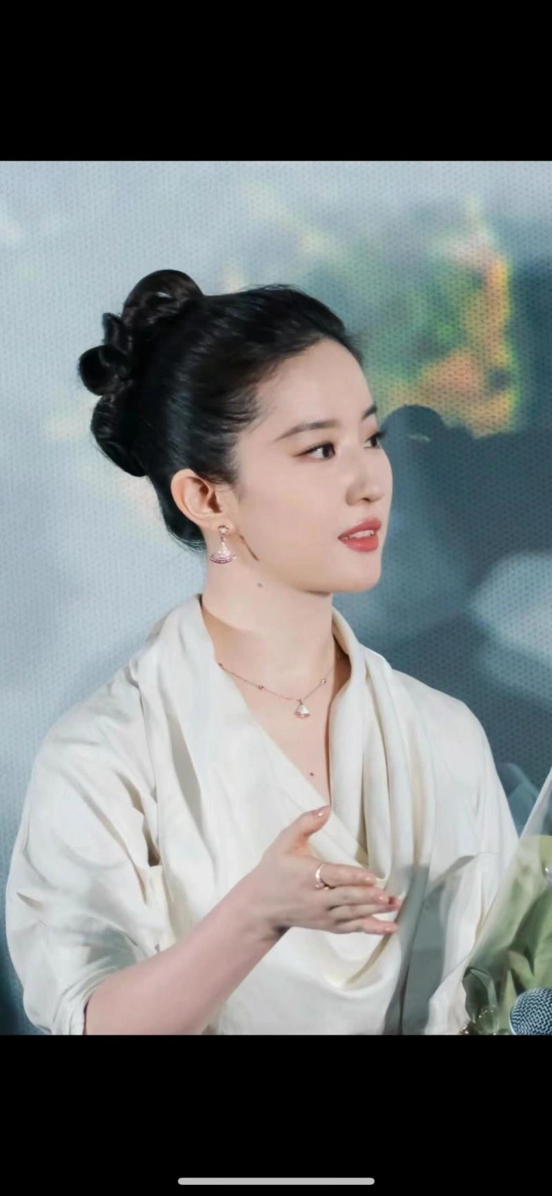 Official Bvlgari Earrings