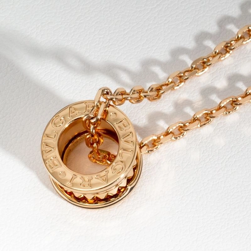 Accurate model Bvlgari Necklaces