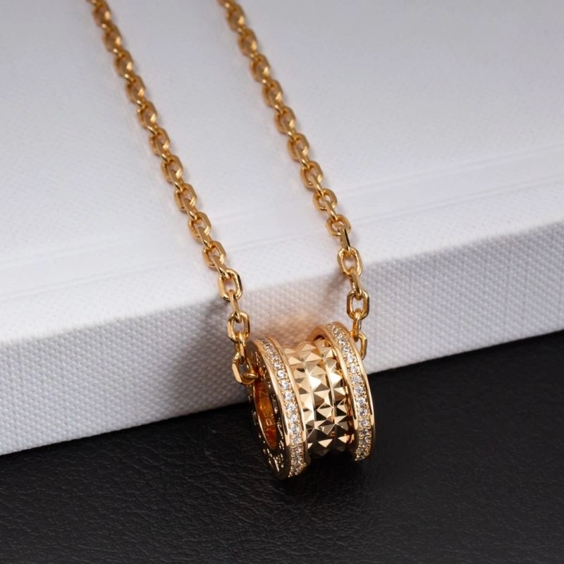 Discounted Bvlgari Necklaces