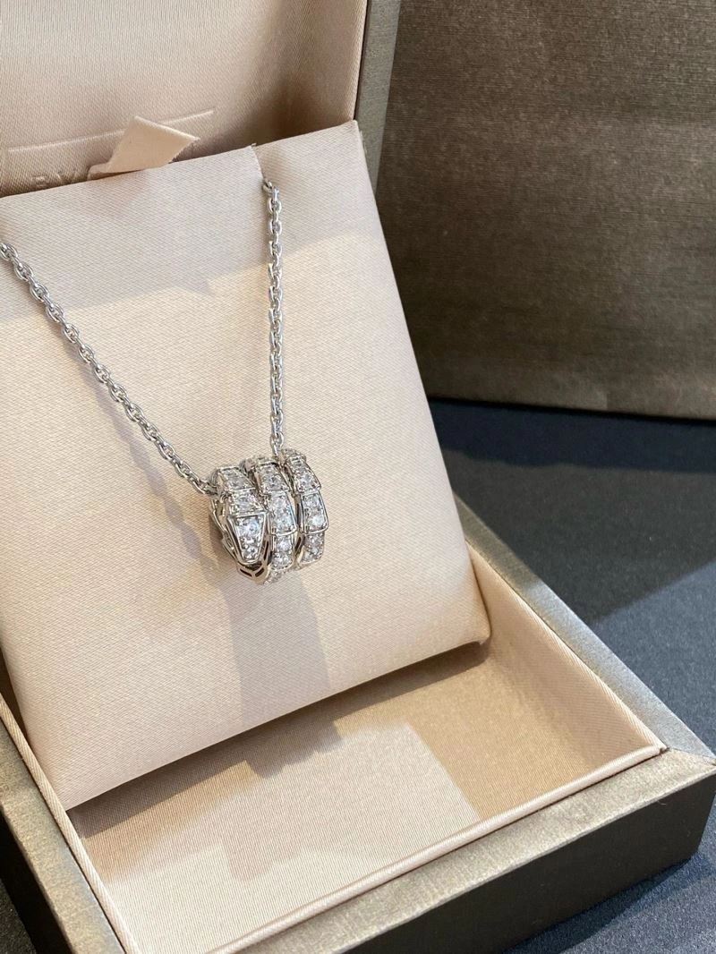 Economical Bvlgari Necklaces