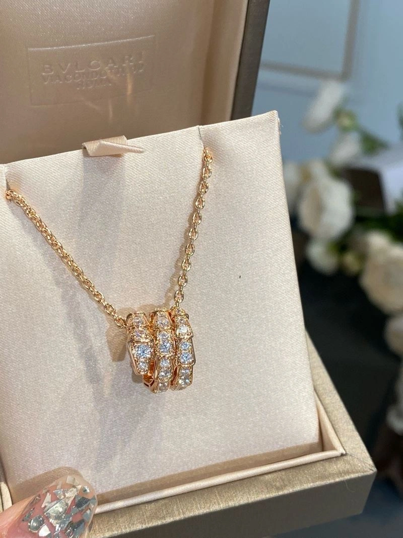 Economical Bvlgari Necklaces