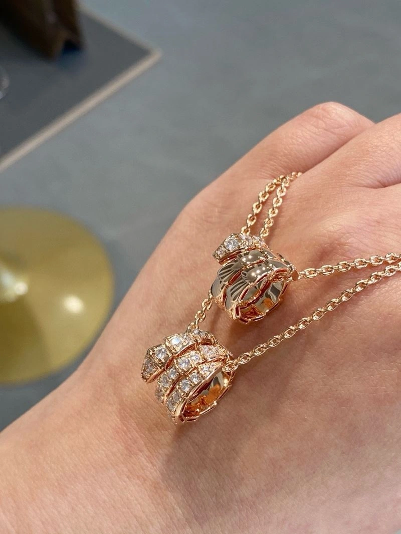 Economical Bvlgari Necklaces