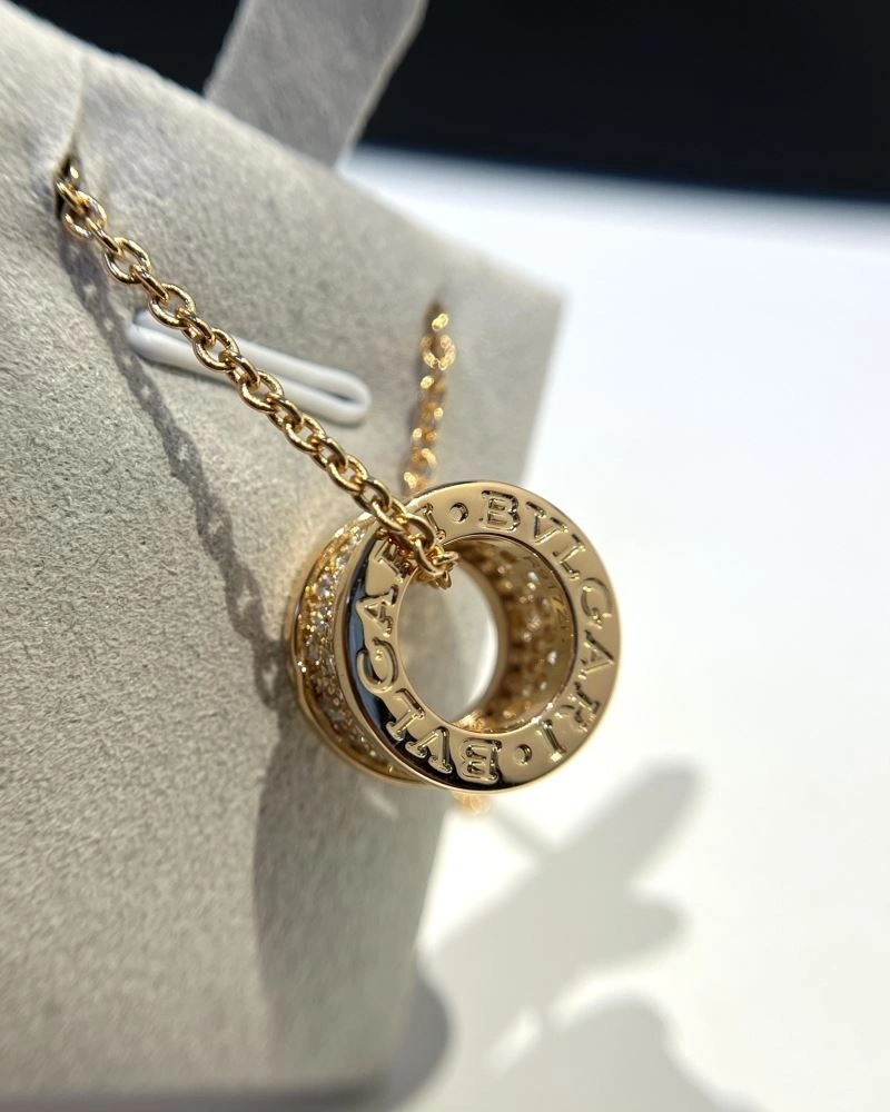 Discounted Bvlgari Necklaces