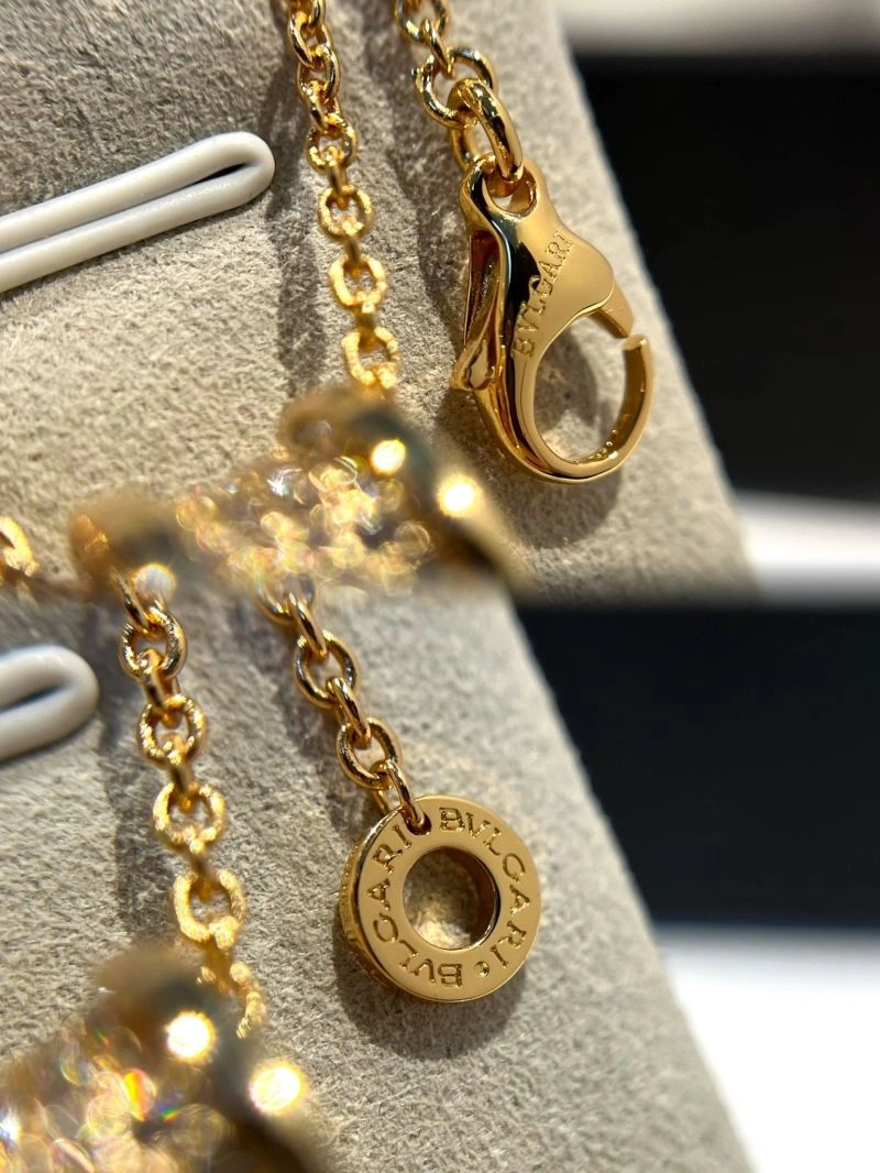 Discounted Bvlgari Necklaces