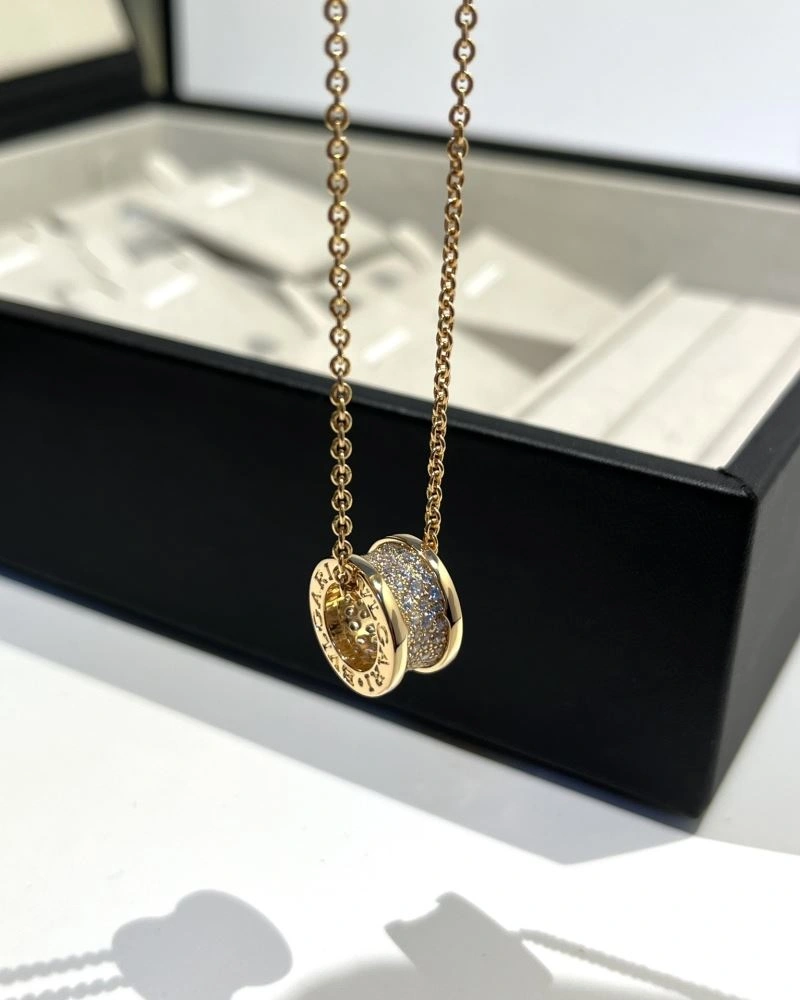 Discounted Bvlgari Necklaces