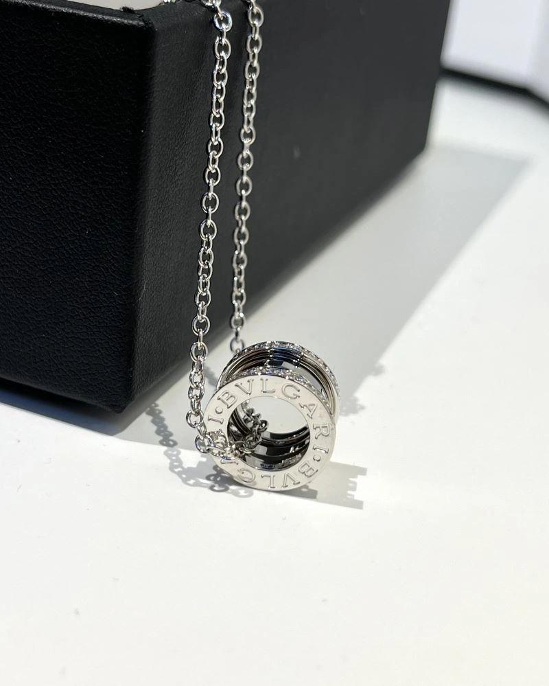Discounted Bvlgari Necklaces