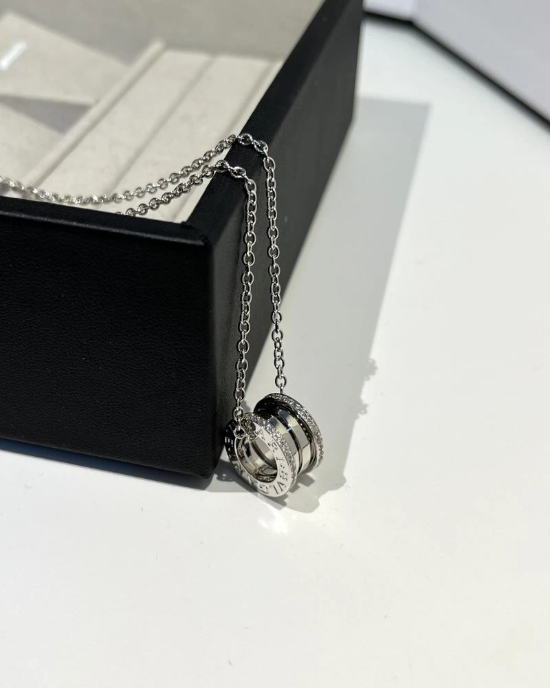 Discounted Bvlgari Necklaces