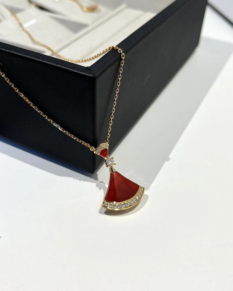 Top mirror Bvlgari Necklaces
