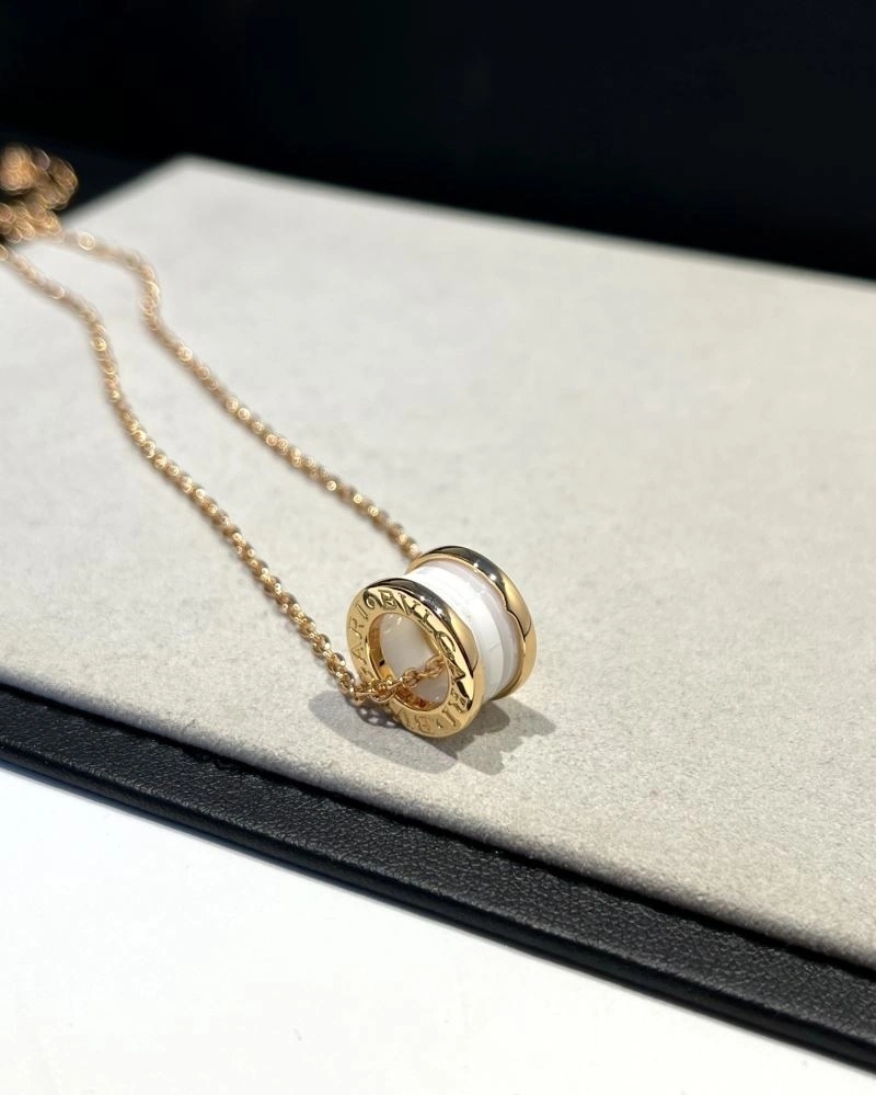 Indistinguishable Bvlgari Necklaces