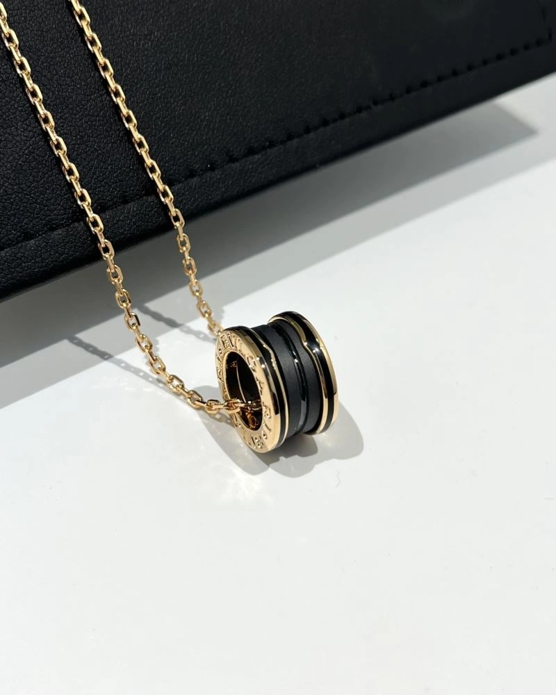 Accurate model Bvlgari Necklaces