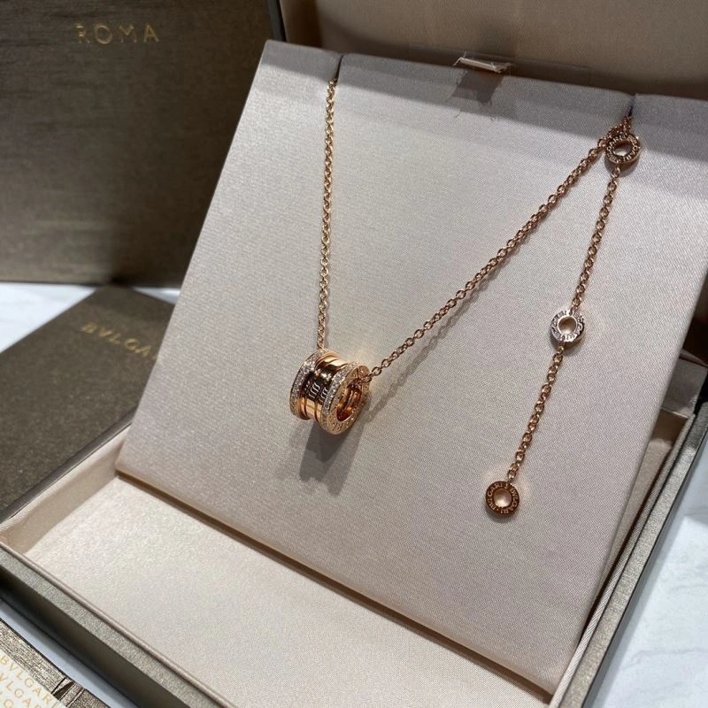 Brand-authenticated Bvlgari Necklaces
