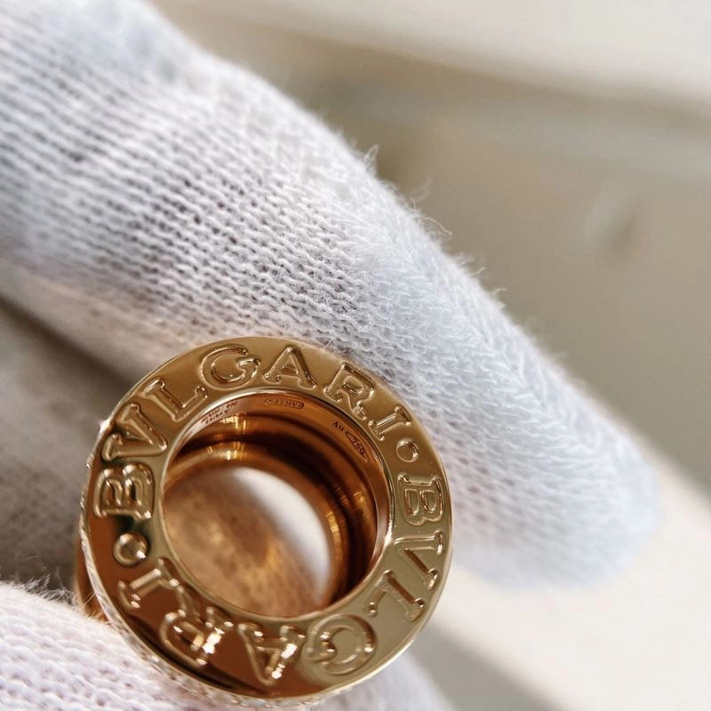 Brand-authenticated Bvlgari Necklaces