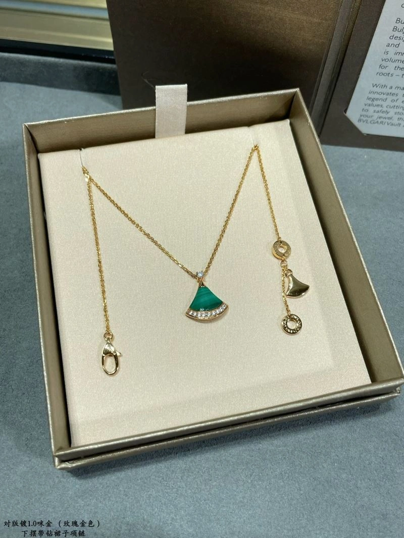 Real Bvlgari Necklaces