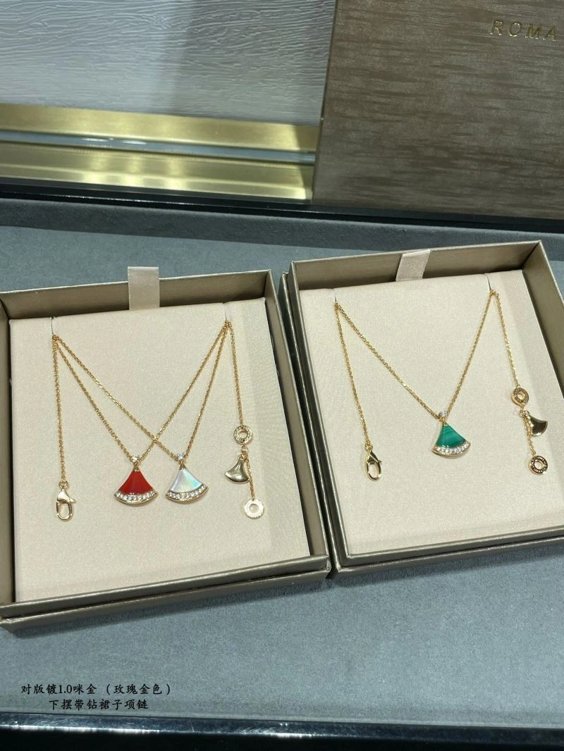 Real Bvlgari Necklaces