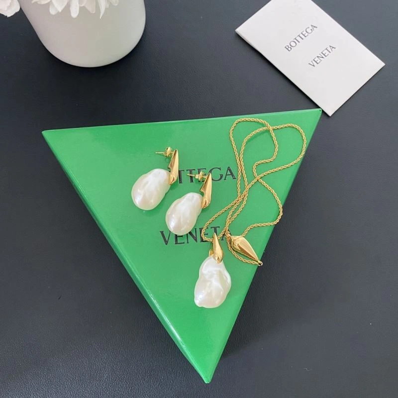 Bvlgari Necklaces
