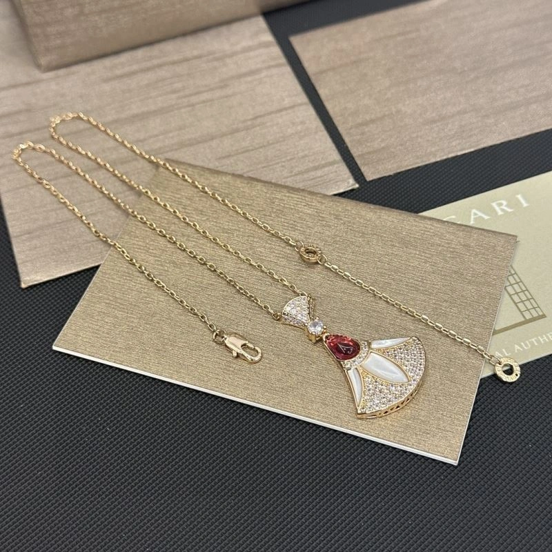 Bargain Bvlgari Necklaces