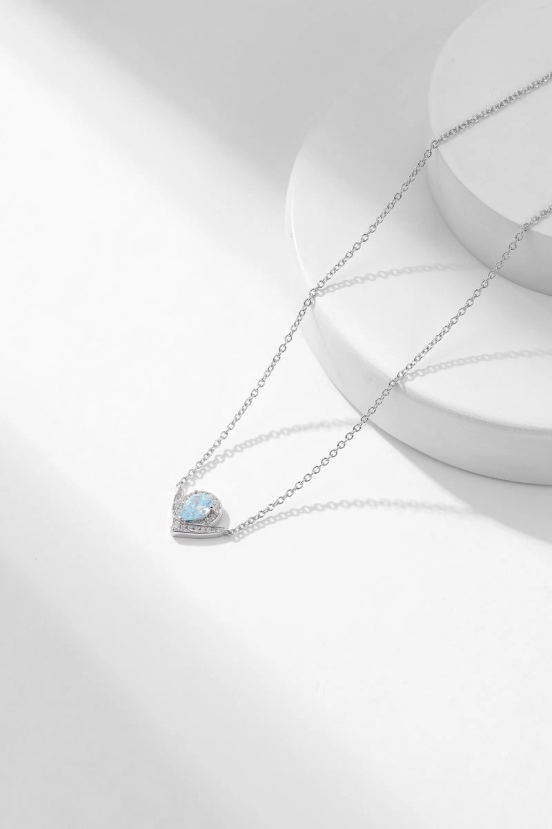 Accurate model Bvlgari Necklaces
