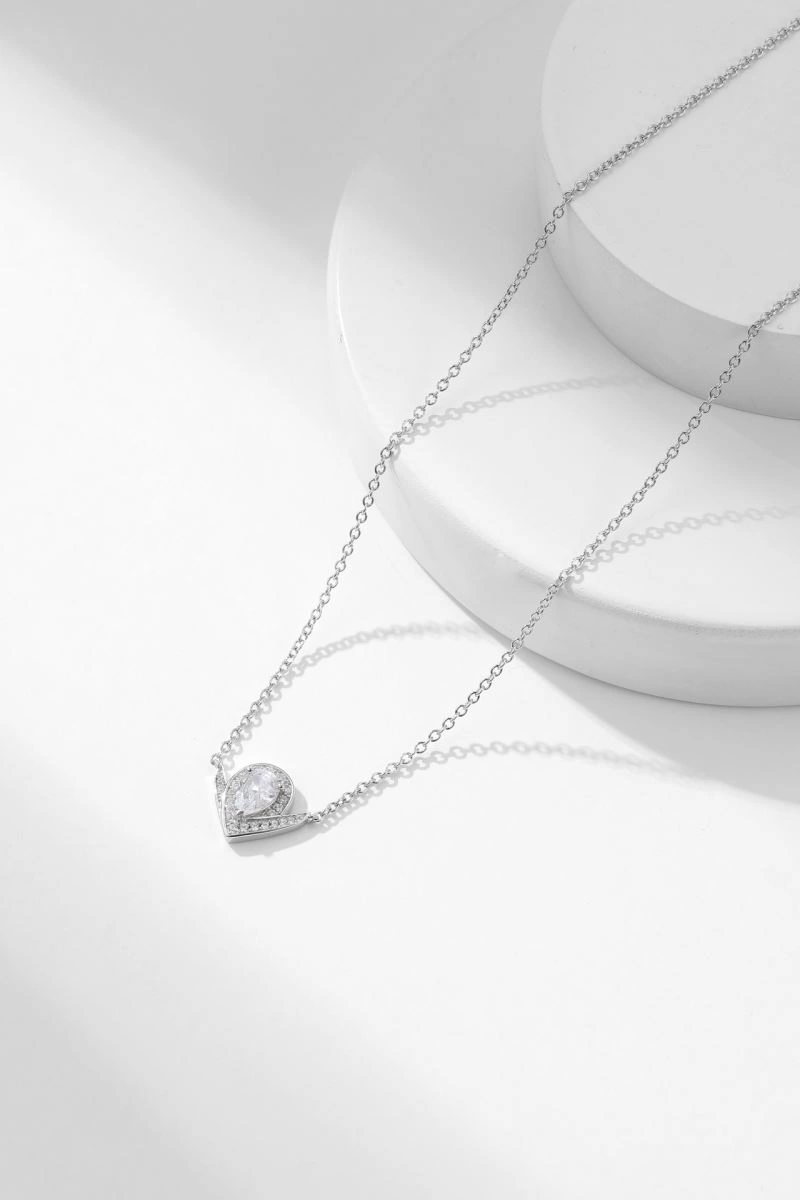 Accurate model Bvlgari Necklaces
