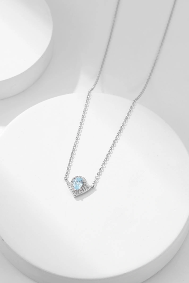 Accurate model Bvlgari Necklaces