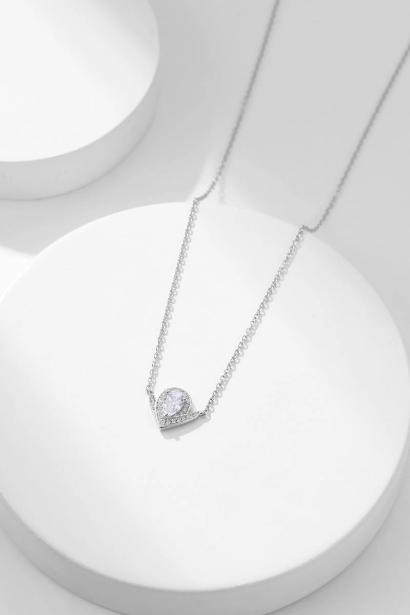 Accurate model Bvlgari Necklaces