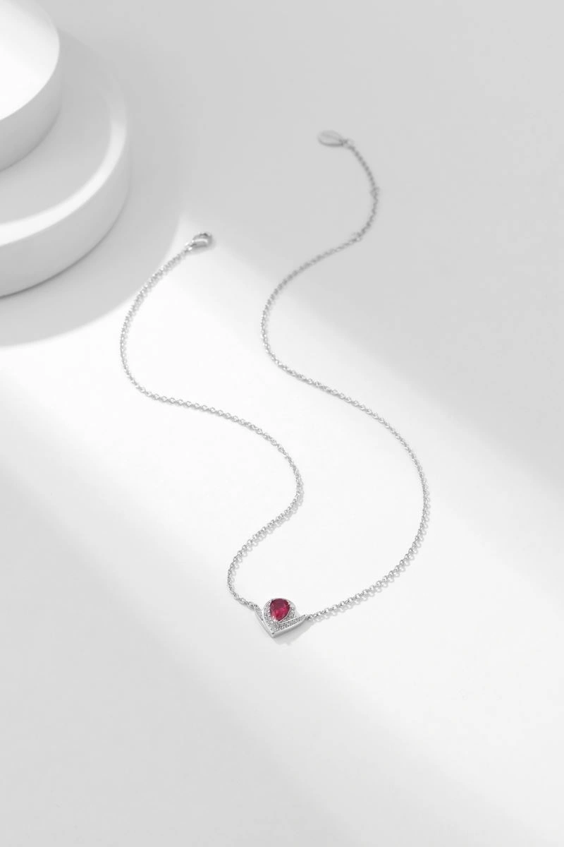 Accurate model Bvlgari Necklaces