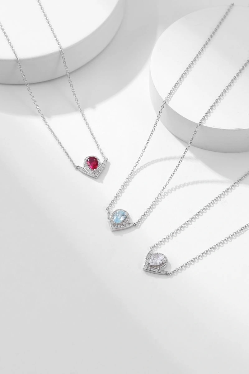 Accurate model Bvlgari Necklaces