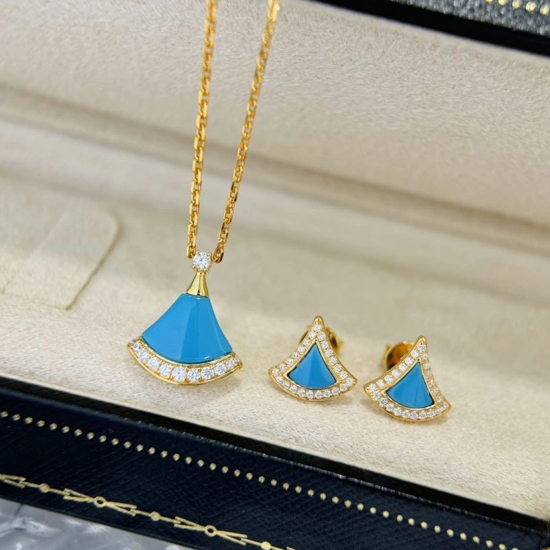 Real Bvlgari Necklaces