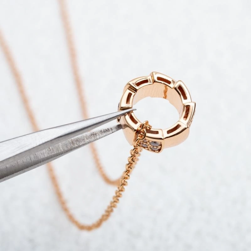 Indistinguishable Bvlgari Necklaces
