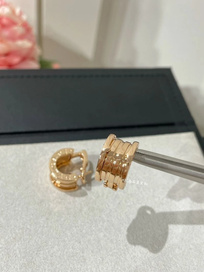 Legit Bvlgari Necklaces