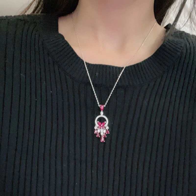 Cut-rate Bvlgari Necklaces