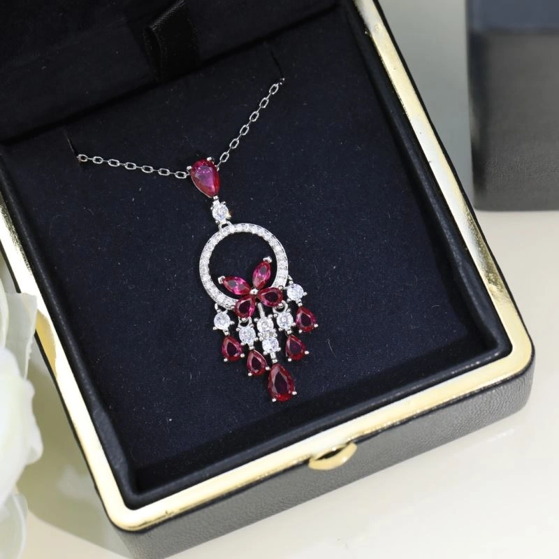 Cut-rate Bvlgari Necklaces