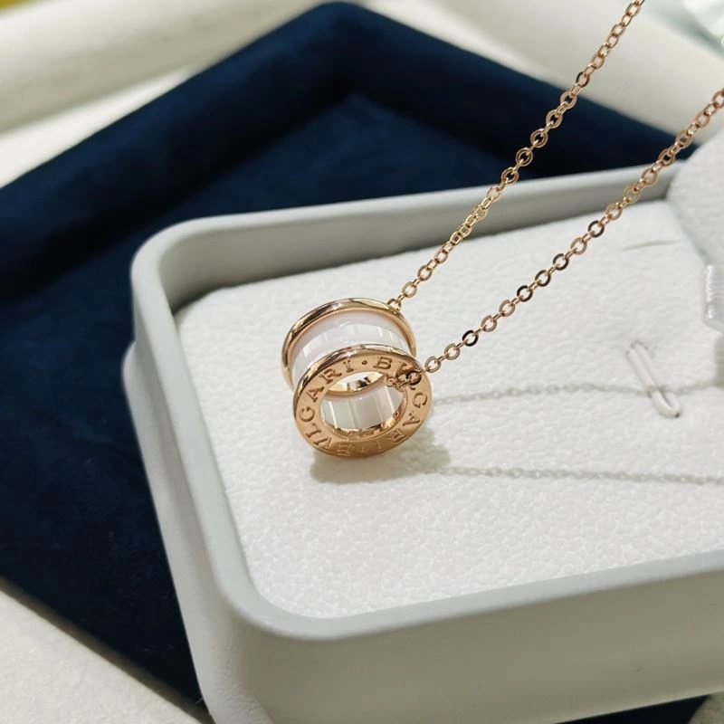 Bargain Bvlgari Necklaces