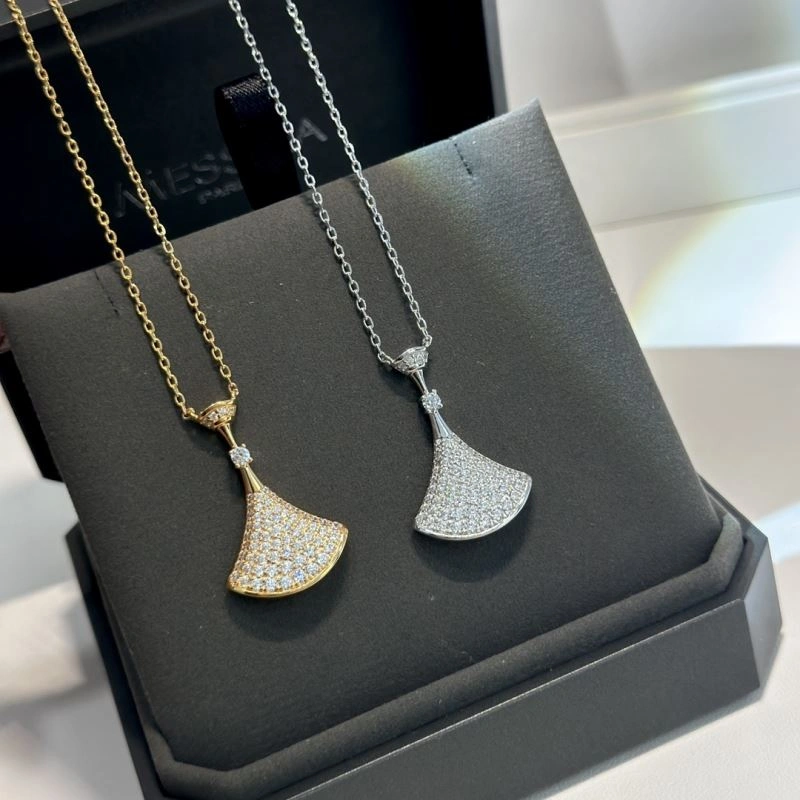 Brand-authenticated Bvlgari Necklaces