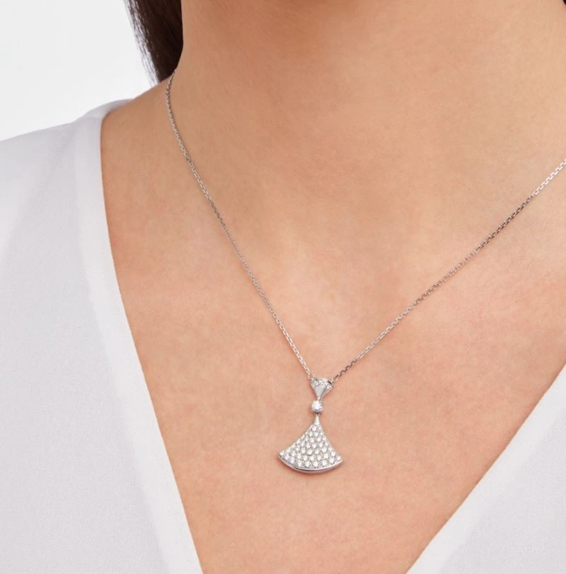 Brand-authenticated Bvlgari Necklaces