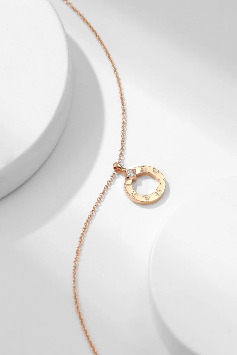 Discounted Bvlgari Necklaces