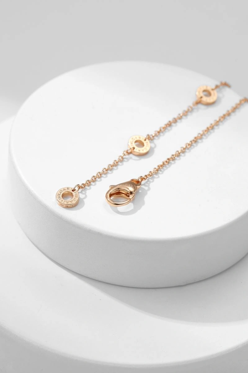 Discounted Bvlgari Necklaces