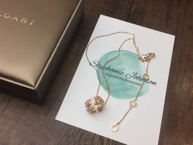 Bargain Bvlgari Necklaces