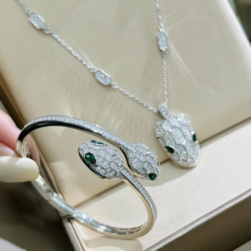 Discounted Bvlgari Necklaces
