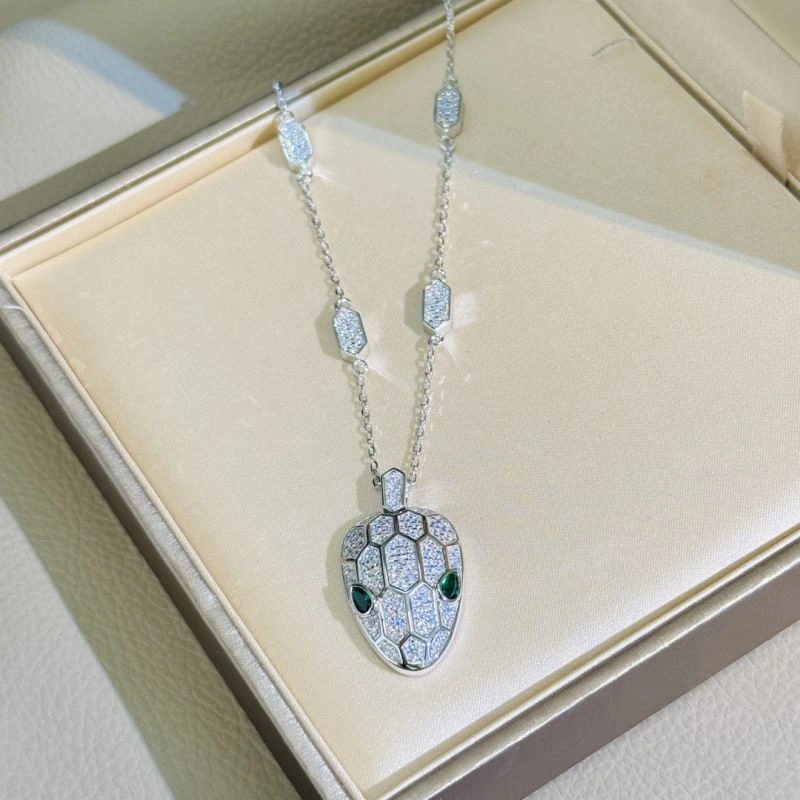 Discounted Bvlgari Necklaces
