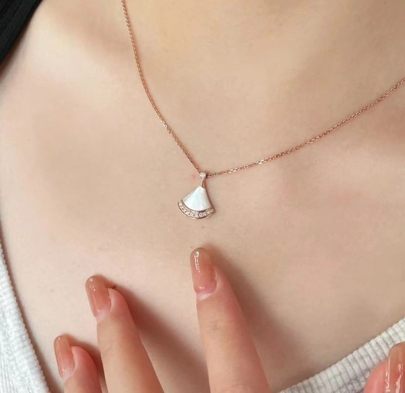 Precise copy Bvlgari Necklaces