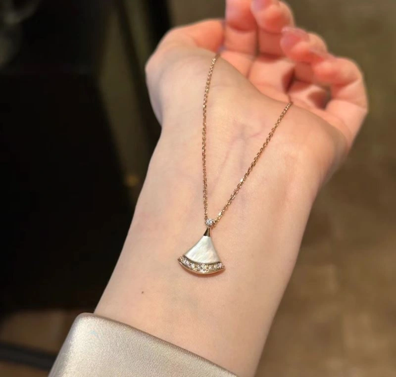 Precise copy Bvlgari Necklaces