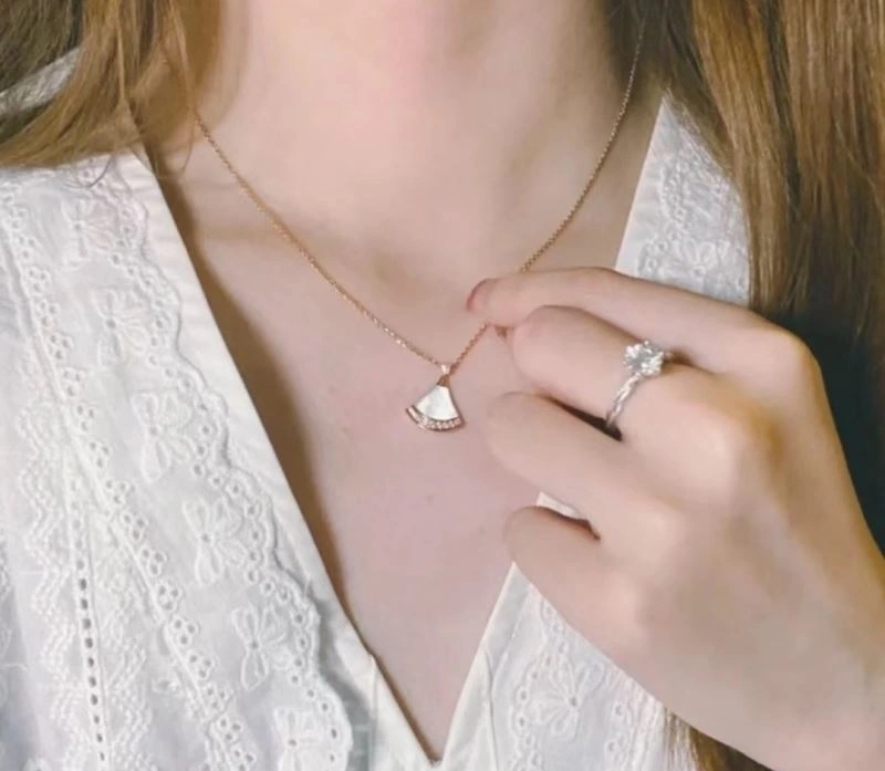Precise copy Bvlgari Necklaces