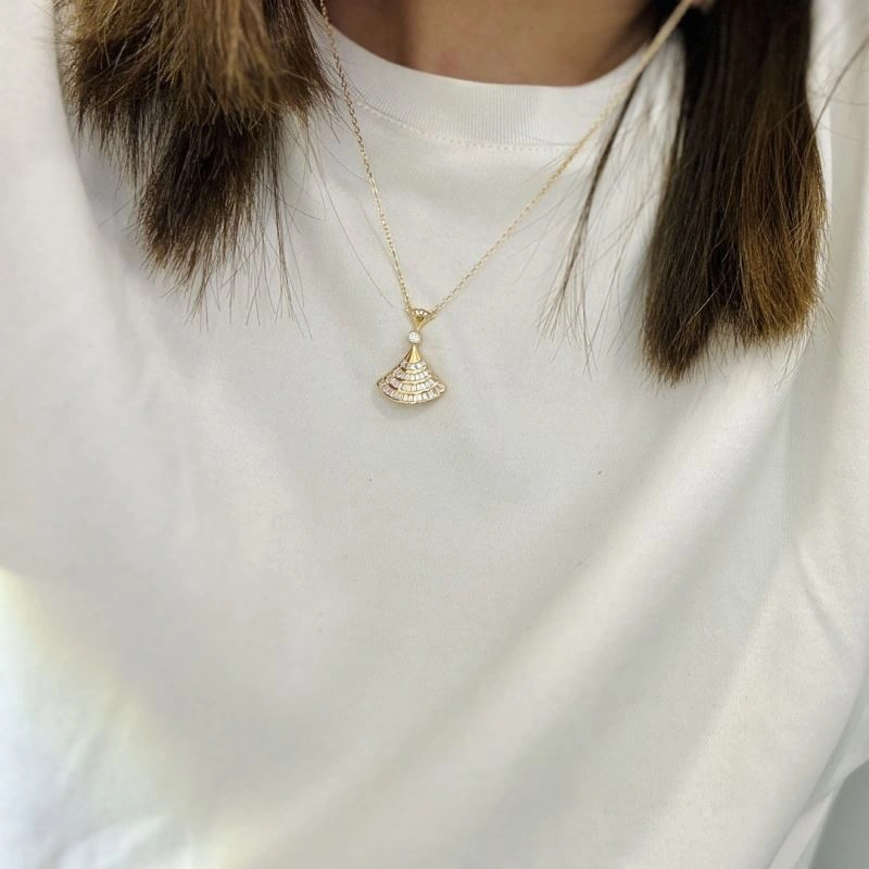 Economical Bvlgari Necklaces
