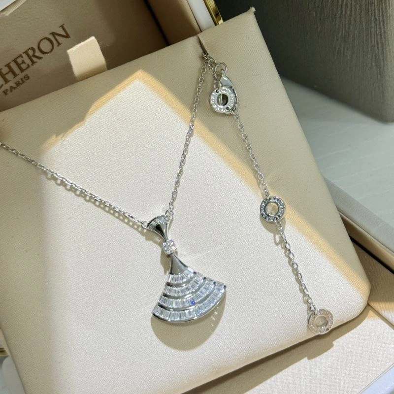 Economical Bvlgari Necklaces