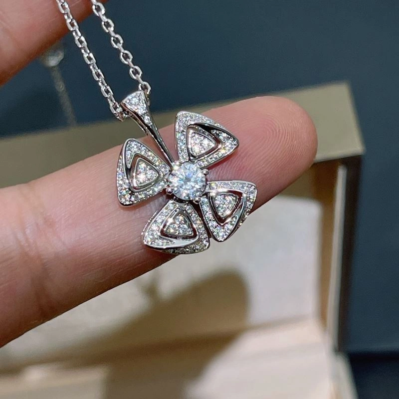 Bargain Bvlgari Necklaces