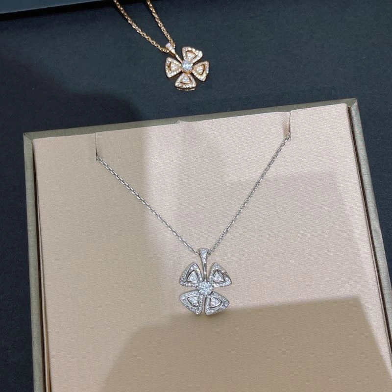 Bargain Bvlgari Necklaces
