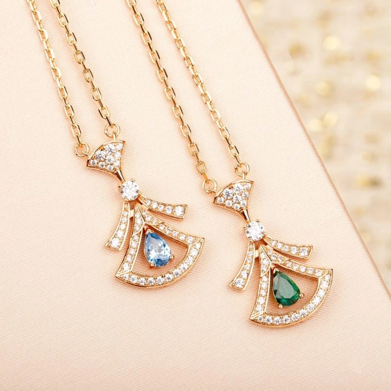 Legit Bvlgari Necklaces