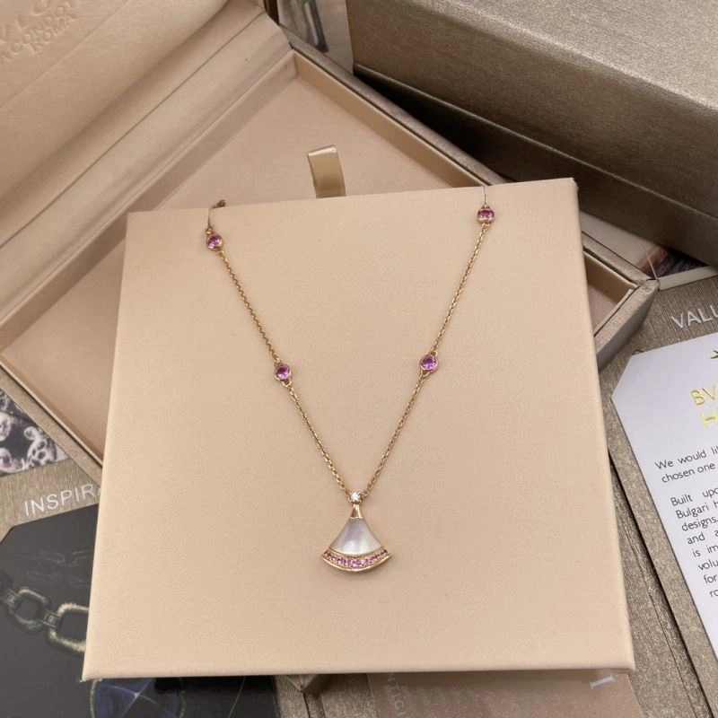 Top mirror Bvlgari Necklaces