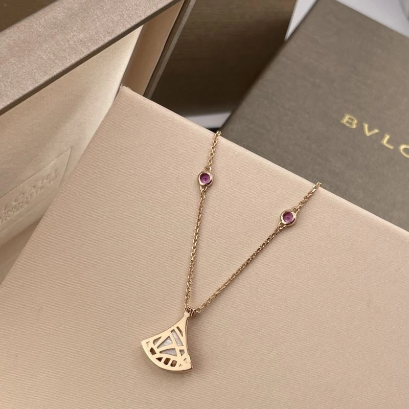 Top mirror Bvlgari Necklaces